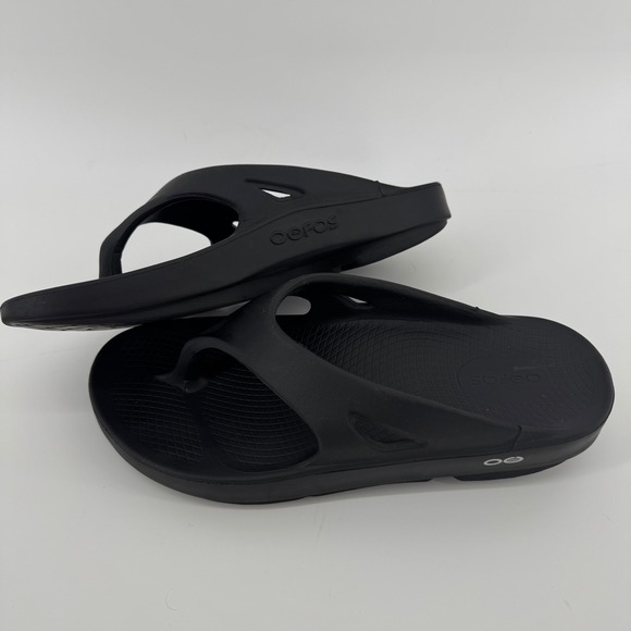 Oofos Mens Flip Flops